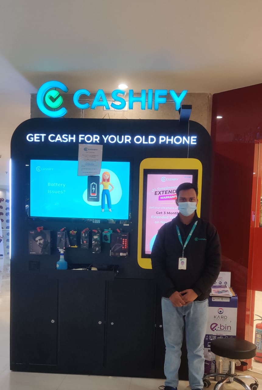 Cashify Buy, Sell and Repair Mobile Offline Kiosk Logix City Center Noida