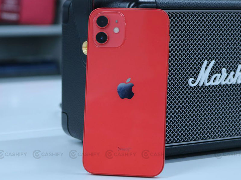 Apple iPhone 12 Review - Powerful Throwback To Classic Design | Cashify