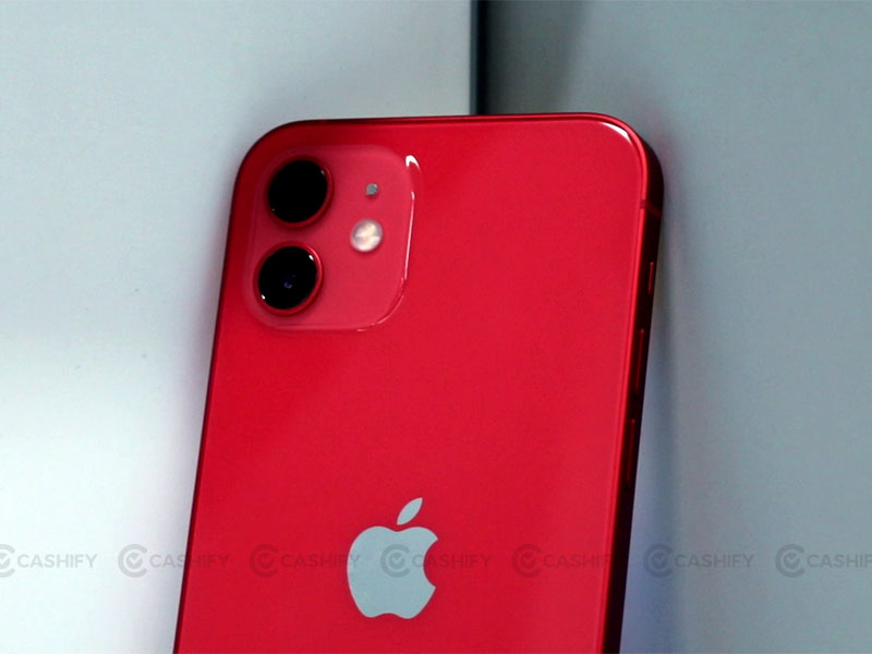 Apple iPhone 12 Review - Powerful Throwback To Classic Design | Cashify
