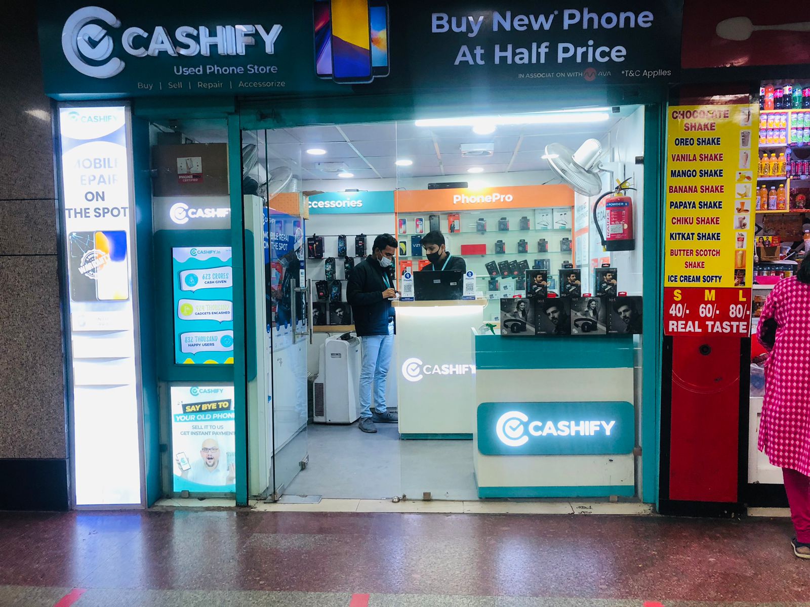 Cashify Offline Store in Malviya Nagar Metro Delhi - Sell, Repair Your ...