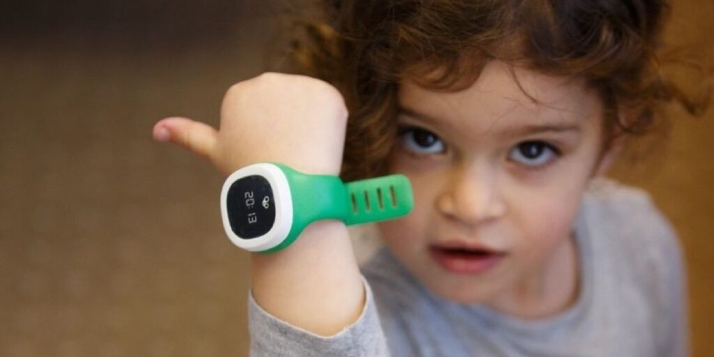 Amazon Is Looking Into Launching Wearables For Kids | Cashify News