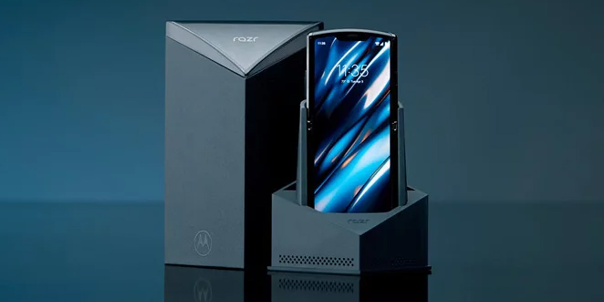 Moto Razr First-Gen Receives Android 11 Update | Cashify News