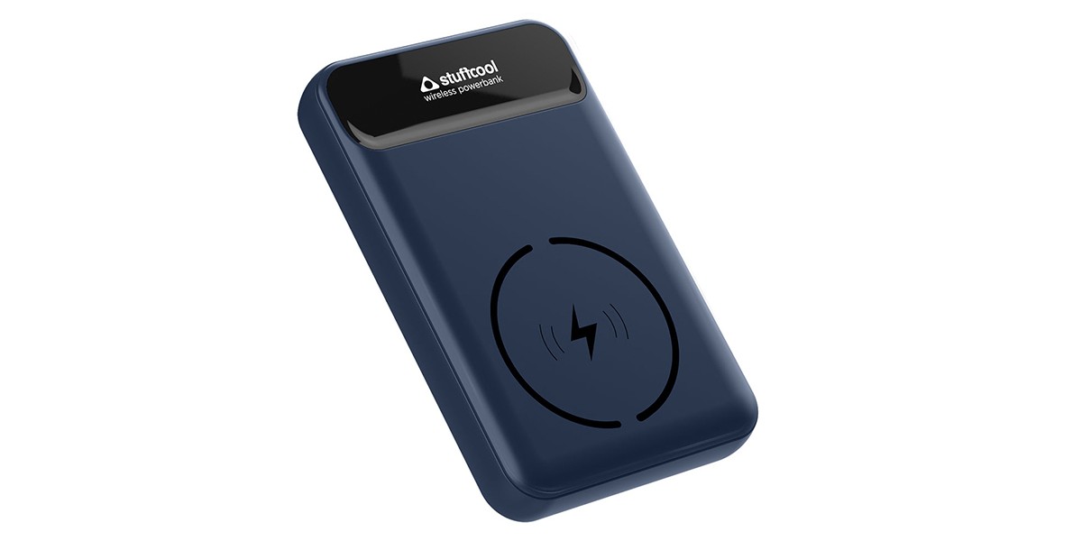 Stuffcool Magnetic Wireless Power Bank Launched In India! | Cashify News