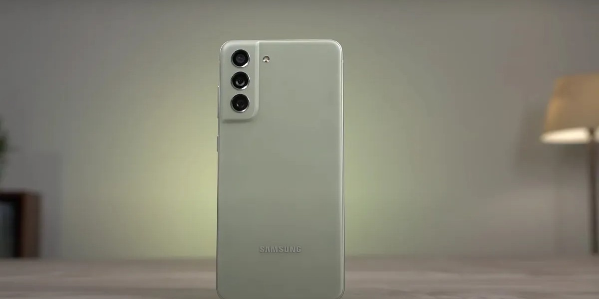 Samsung Galaxy S21 FE 5G Welcomes One UI 5 Update! | Cashify News