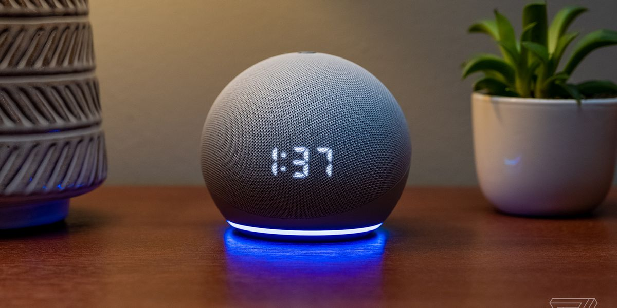 Amazon Finally Brings Male Voice For Alexa, Know How To Use! | Cashify News