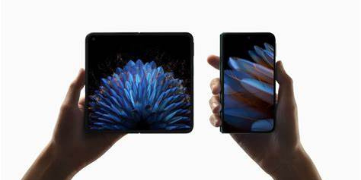 OnePlus Open Leak Reveals Colours and Specifications | Cashify News