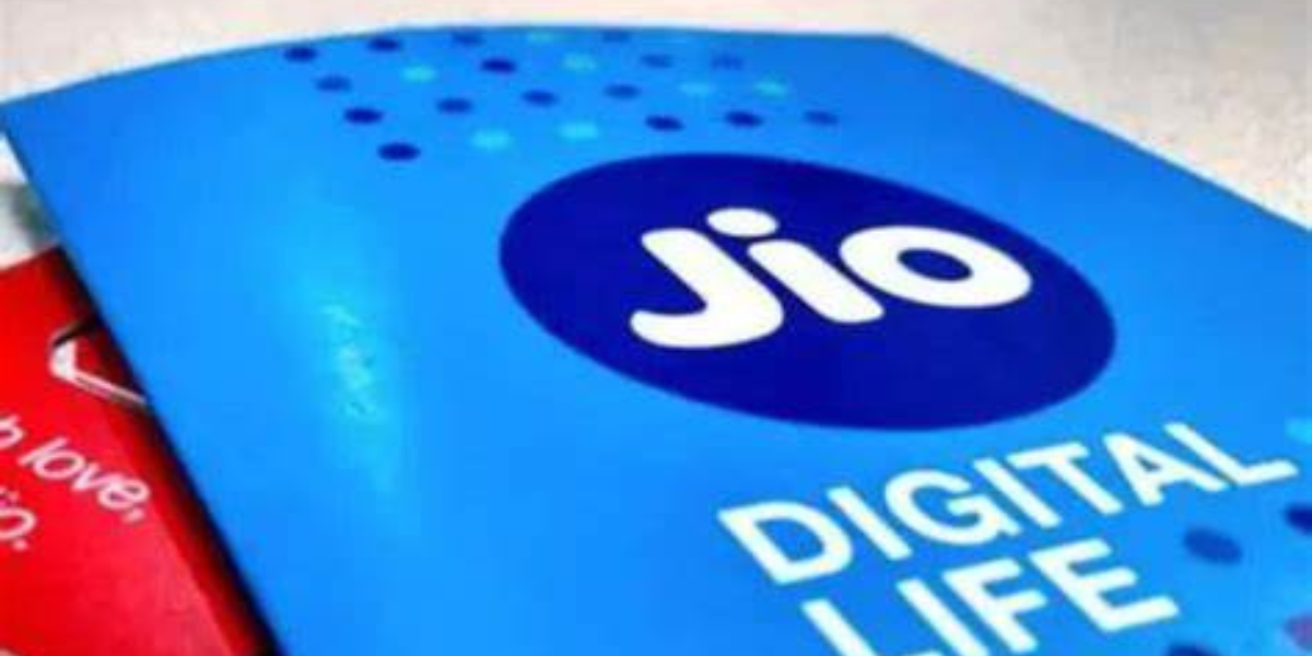Jio's Postpaid Surprise: Enjoy 30 Days Free Trial! | Cashify News